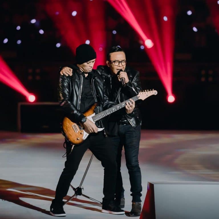 4 Vokalis Dewa 19 Dulu dan Sekarang [Beserta Lagu Hitsnya]! - Dewatiket