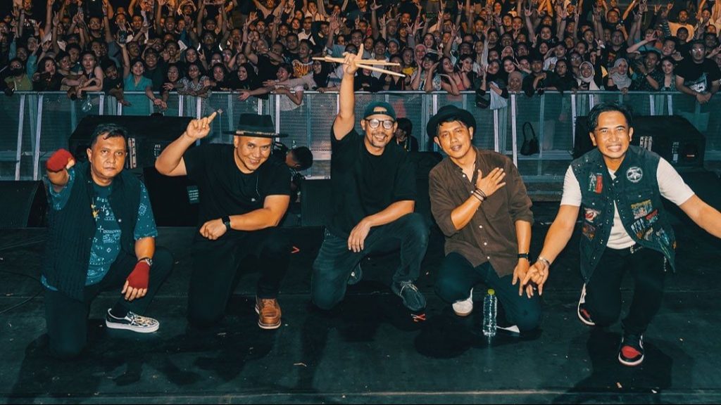 15 Band Rock Indonesia Terbaik: Ada Dewa 19 hingga Cokelat! - Dewatiket.id