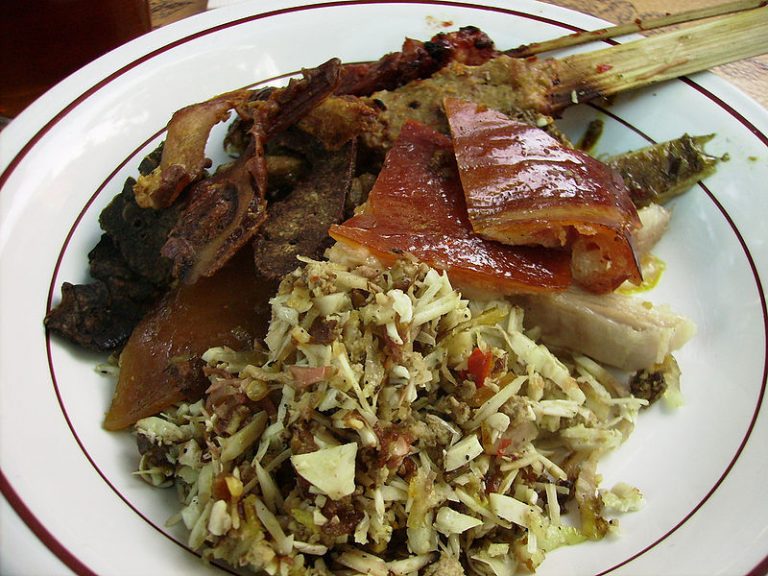 15 Makanan Khas Bali yang Lezat dan Harus Kamu Cicipi! - Dewatiket