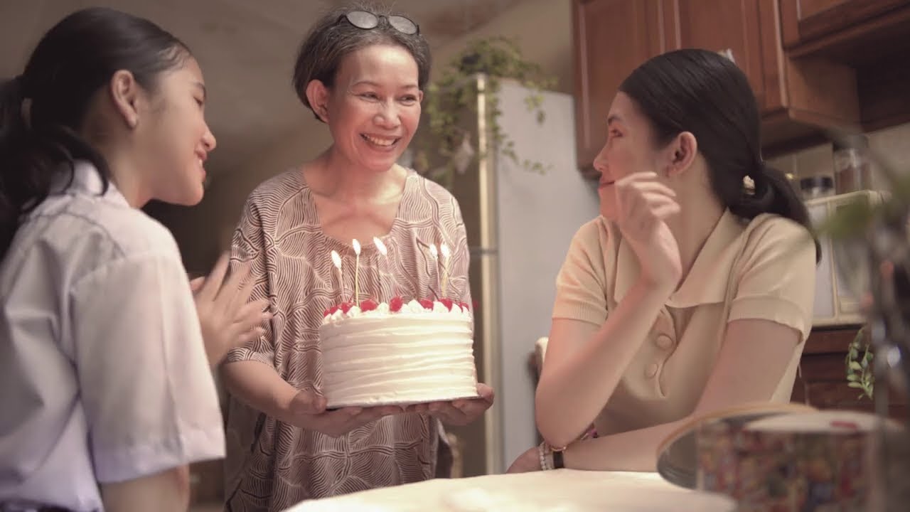 Makna Lagu Bertaut – Nadin Amizah: Lengkap Berserta Liriknya! - Dewatiket