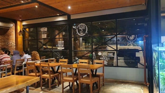 10 Cafe di Cirebon yang Instagramable: Murah dan Kekinian! - Dewatiket.id