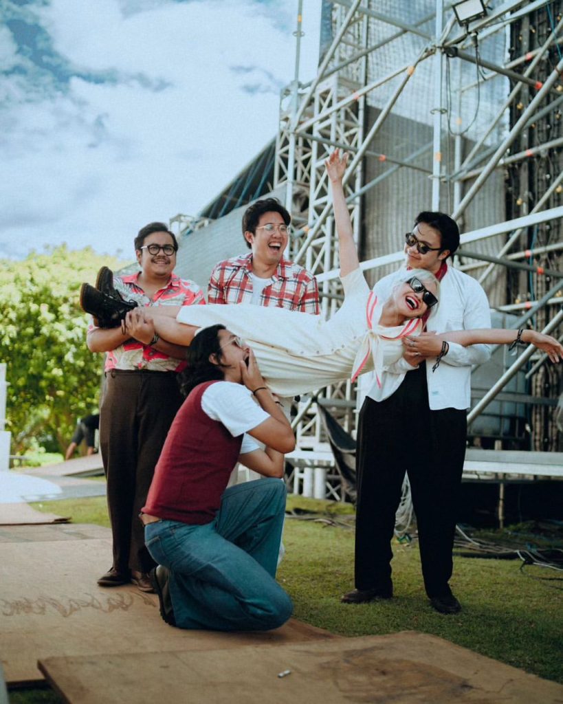 10 Band Indie Indonesia Terbaru 2023: Siapa yang Paling Populer ...