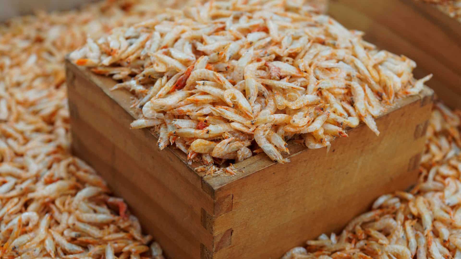 15 Oleh-Oleh Khas Cirebon yang Tahan Lama, Wajib Dibawa! - Dewatiket