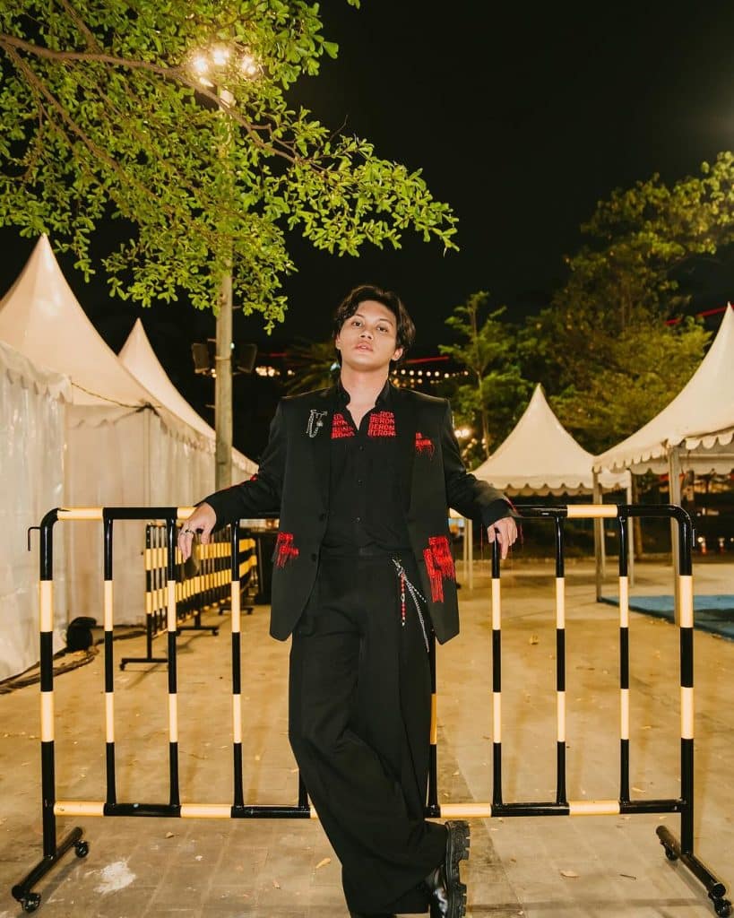 20 Penyanyi Pop Indonesia Terpopuler [Update 2024] - Dewatiket.id