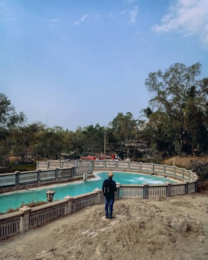 10 Kolam Renang Cirebon Terbaru: Harga Tiket dan Alamatnya! - Dewatiket.id