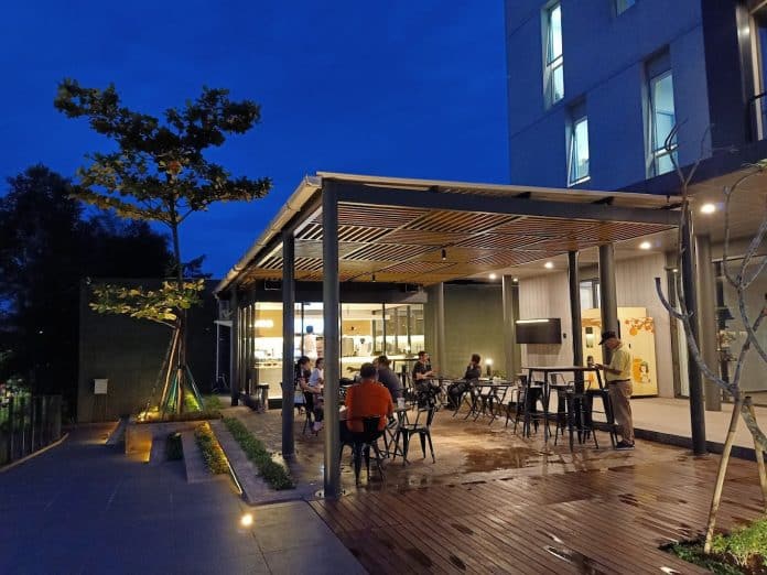 25 Cafe di Tangerang Terbaru Paling Instagramable 2025 - Dewatiket