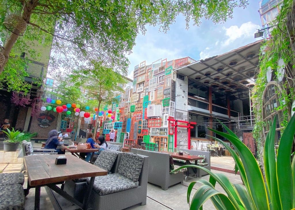 15 Cafe Live Music di Bandung: Bisa Nonton Dewa 19 Gratis! - Dewa Tiket