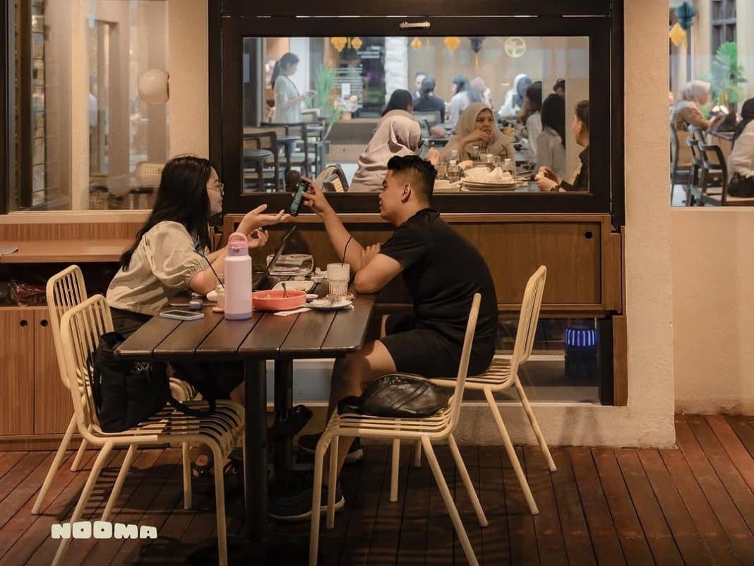 20 Cafe di Surabaya yang Murah dan Aesthetic 2025! - Dewatiket