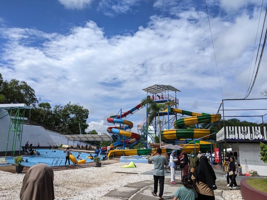 7 Waterpark Banjarbaru Terbaik 2024: Harga Tiket dan Lokasinya! - Dewatiket