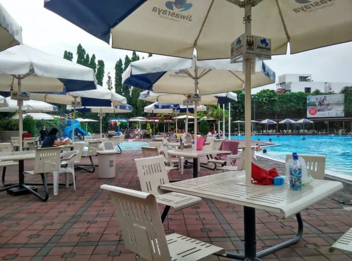 10 Kolam Renang Jakarta Terbaik 2024: Harga Tiket dan Alamatnya - Dewa Tiket