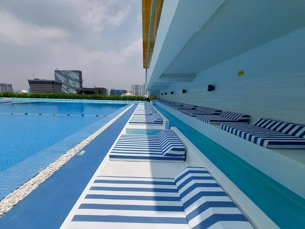 10 Kolam Renang Jakarta Terbaik 2024: Harga Tiket dan Alamatnya - Dewa Tiket