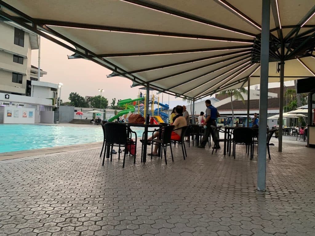 10 Kolam Renang Jakarta Terbaik 2024: Harga Tiket dan Alamatnya - Dewa Tiket