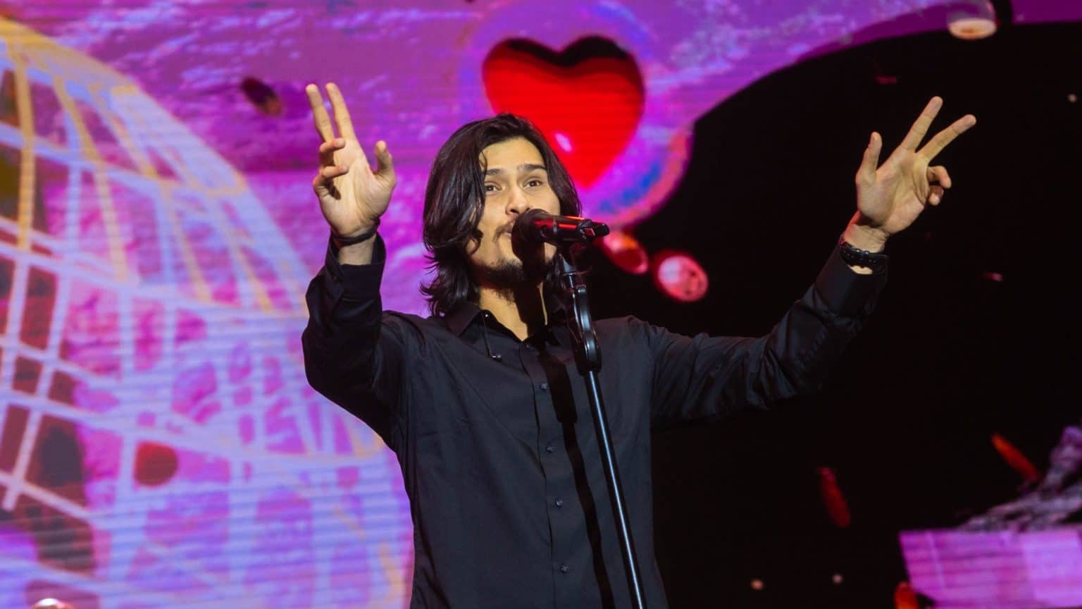 15 Ide Hadiah Valentine Unik yang Bikin Pasangan Makin Sayang! - Dewatiket