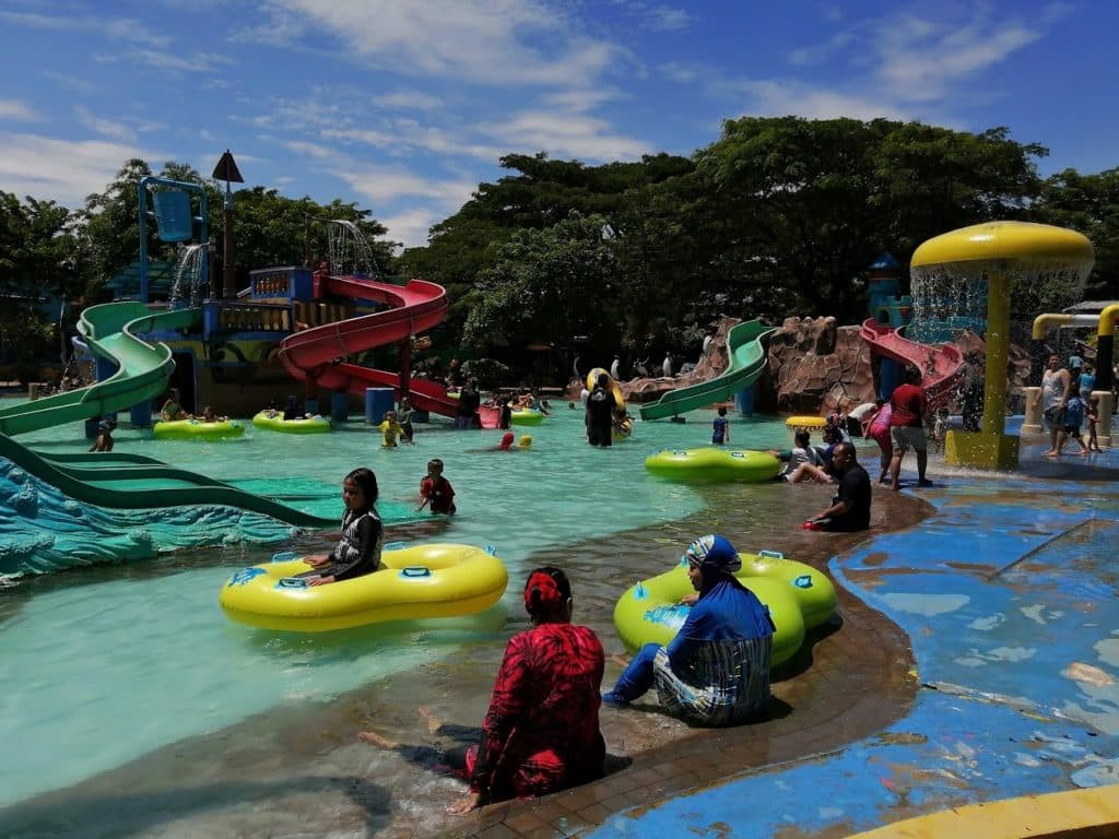 7 Waterpark Tegal Terbaik 2024: Murah dan Seru! - Dewatiket