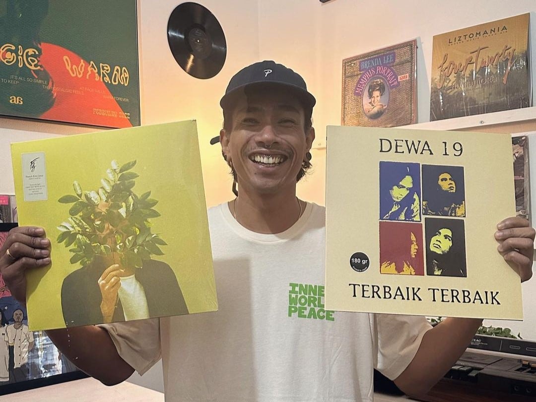 Profil Ari Lesmana Vokalis Fourtwnty: Perjalanan Karier hingga Keluarga! - Page 2 of 2 - Dewatiket