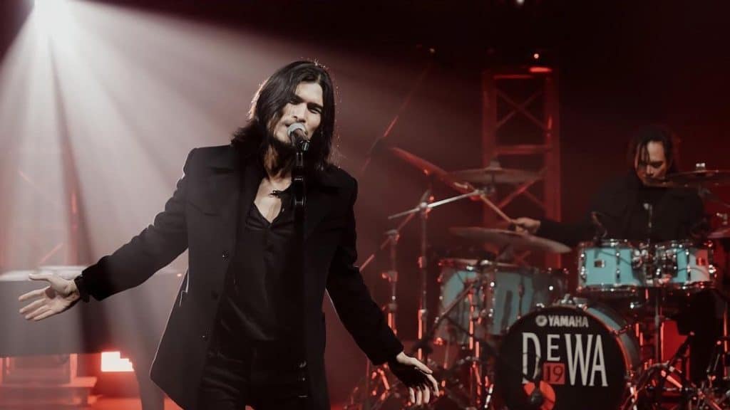 34 Lagu Dewa 19 feat Virzha yang Harus Kamu Tahu - Dewatiket