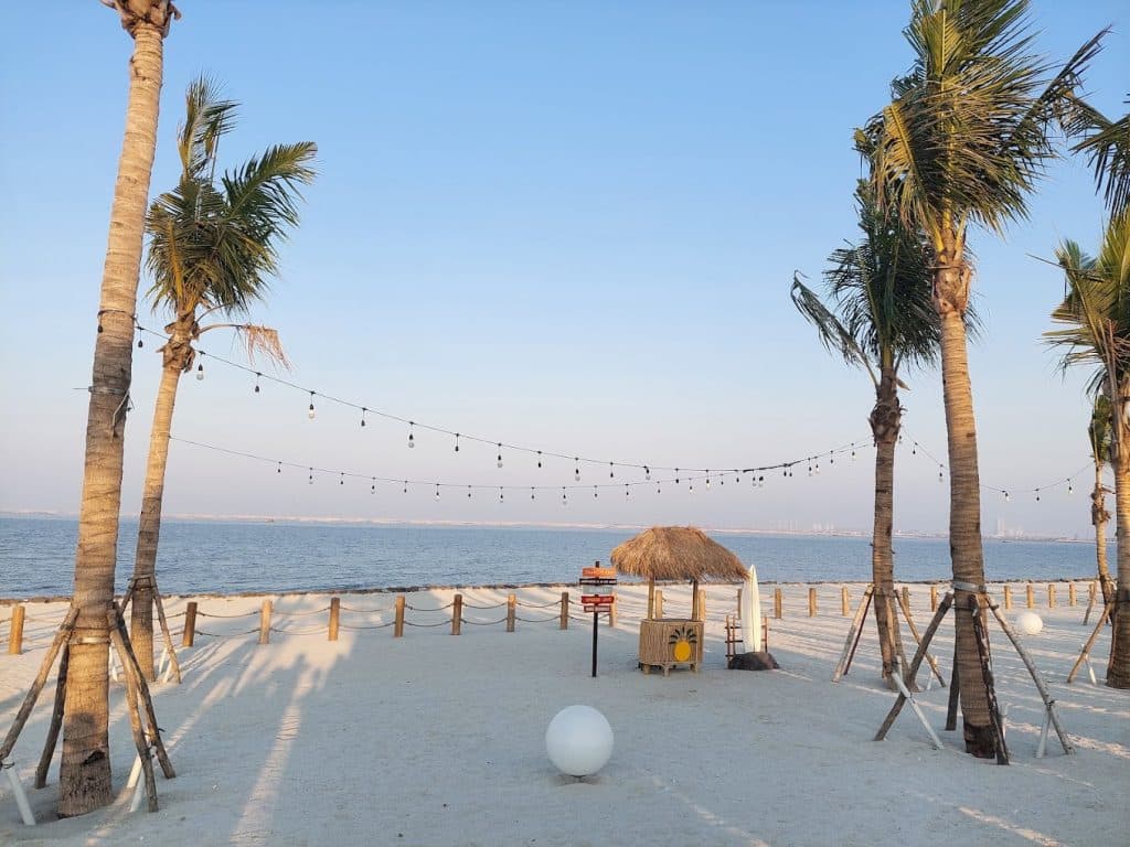 10 Tempat Wisata di PIK 2 Terbaru: Viral dan Instagramable! - Dewatiket