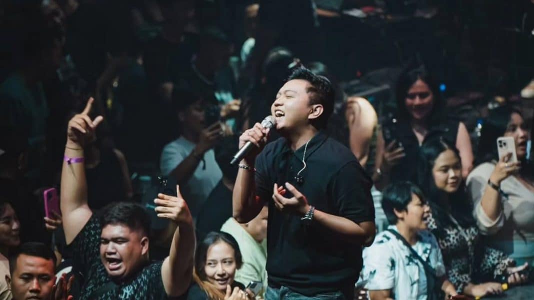 20 Lagu Jawa Viral Terbaru 2025 yang Lagi Hits di TikTok! - Dewatiket