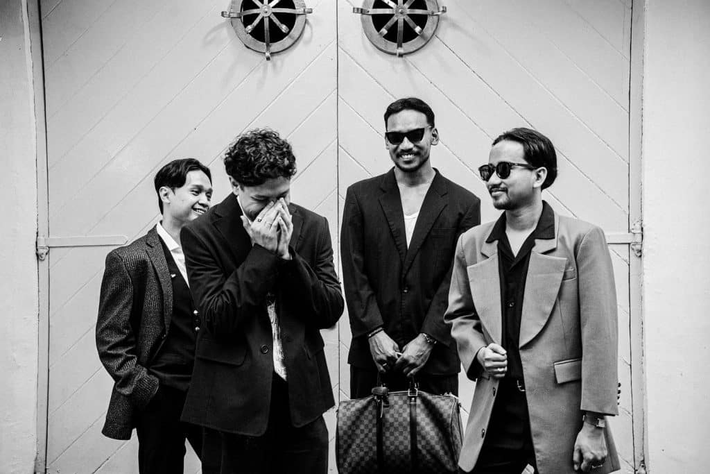 10 Lagu Rock Indonesia Terbaru 2024: Banyak yang Viral! - Dewatiket