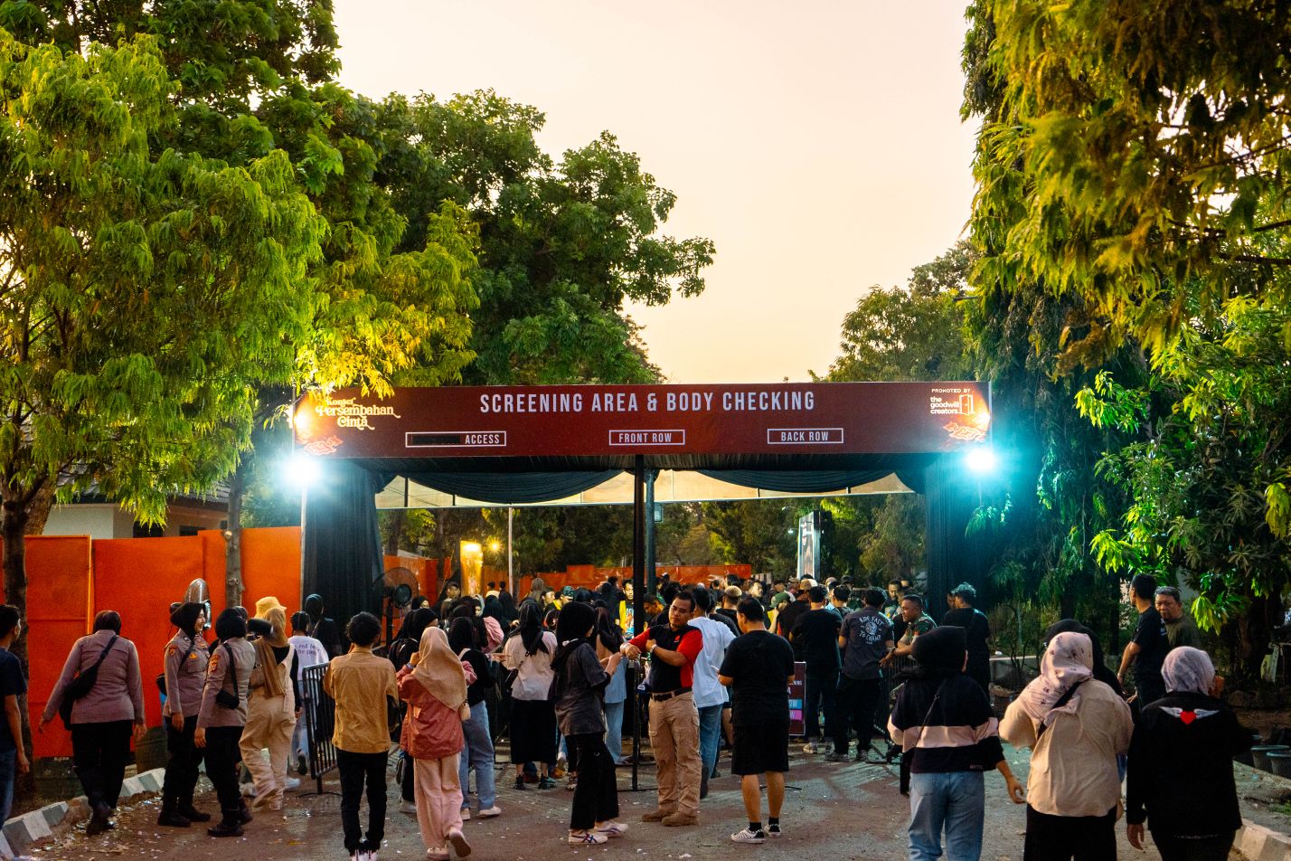 Kemeriahan KPC Cirebon 2024: Dari Tari Topeng hingga Dewa 19 - Dewatiket