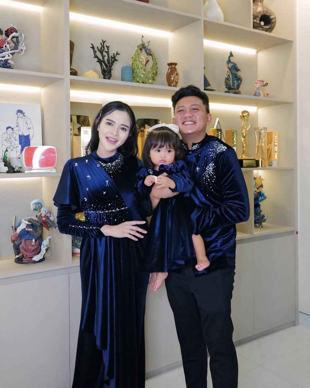 Profil dan Biodata Denny Caknan: Istri, Agama dan Kariernya! - Dewatiket