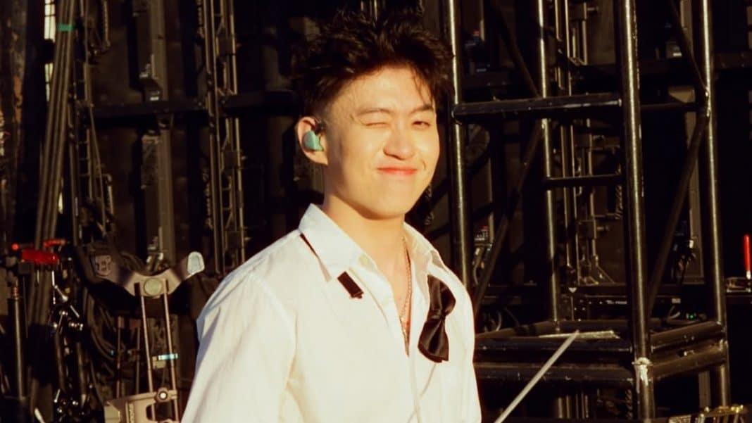 Profil dan Biodata Rich Brian yang Jadi Musisi Internasional - Dewatiket